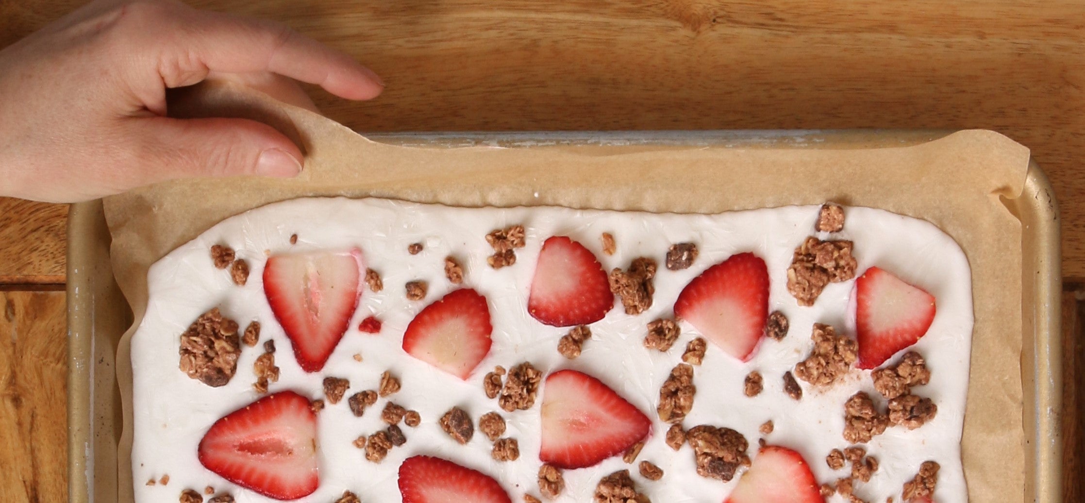 Choco Strawberry Granolove Gourmet Yogurt Bark – Prana Foods