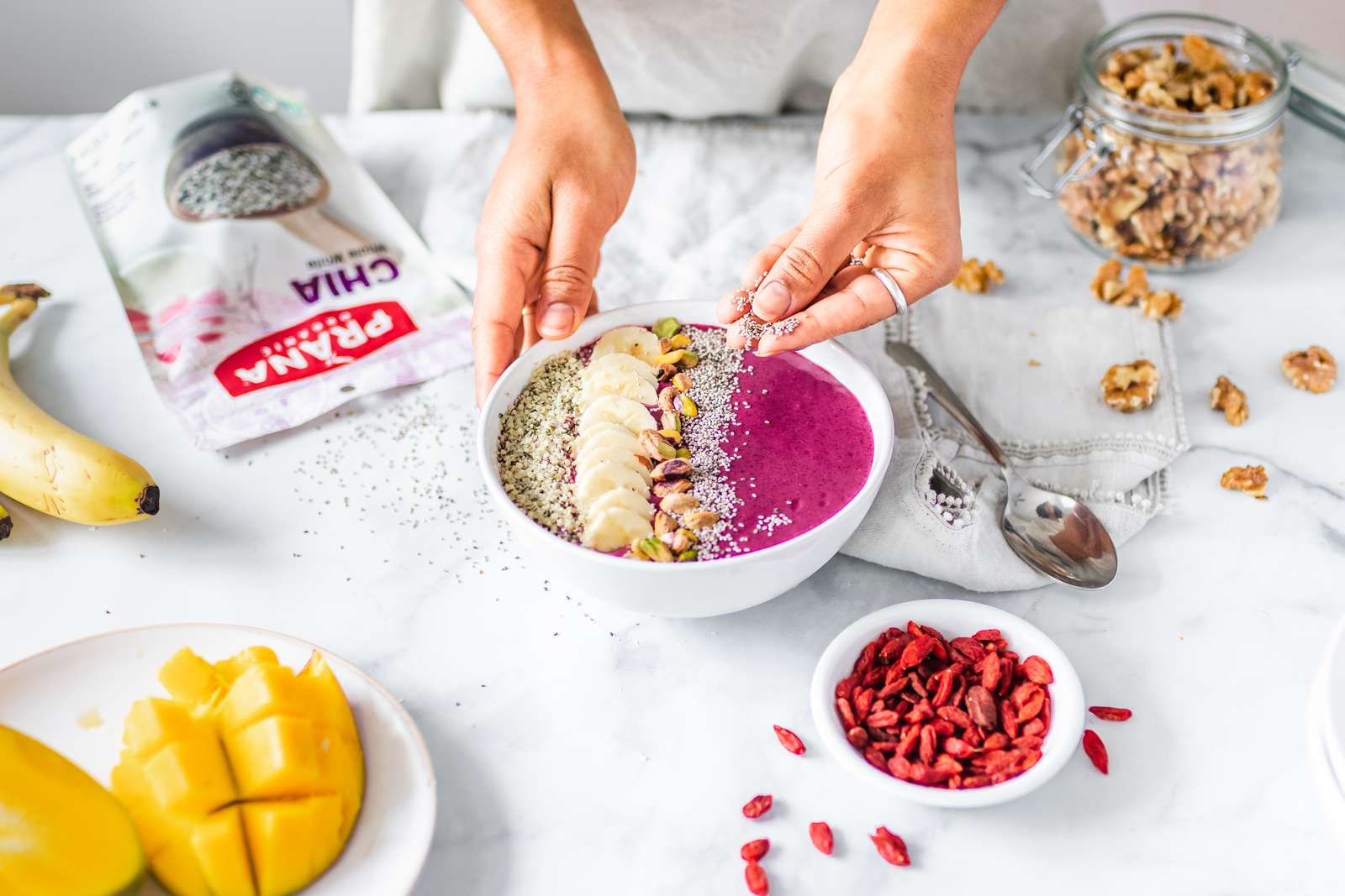 Organic Whole White Chia Seeds – Prana Foods